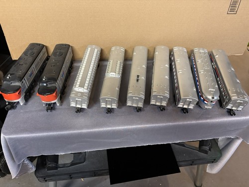 LIONEL AMTRAK 8903 AND 8904 ENGINE AND DUMMY AND MULTIPLE CARS | eBay