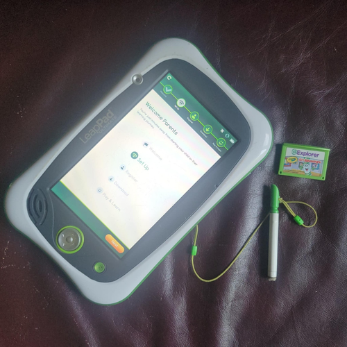 LeapFrog LeapPad Ultimate Portable Learning Tablet w/Cartridge ...