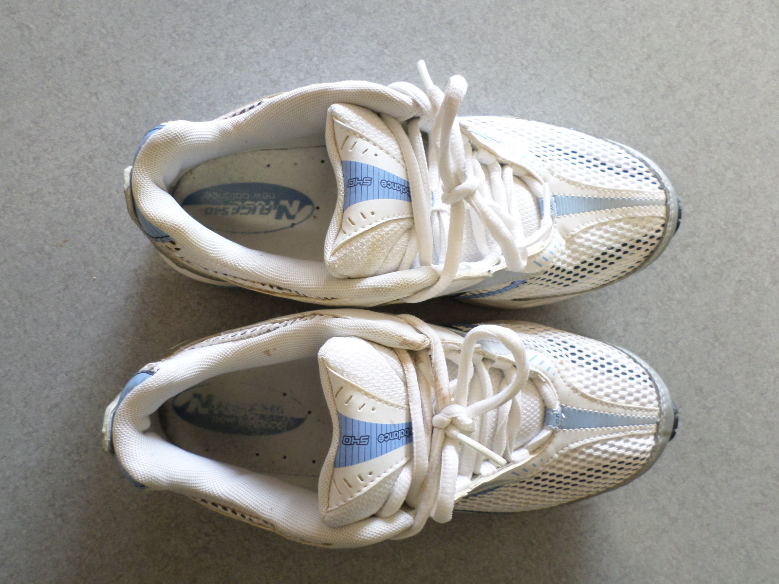 New Balance "540" white, blue and silver running shoes Women's 9 B made ...