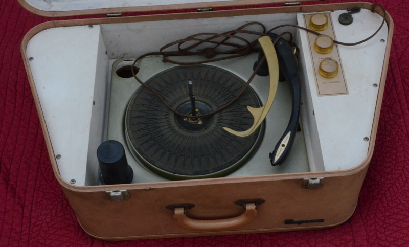 Vintage Magnavox Portable Stereo Micromatic Turntable. | eBay