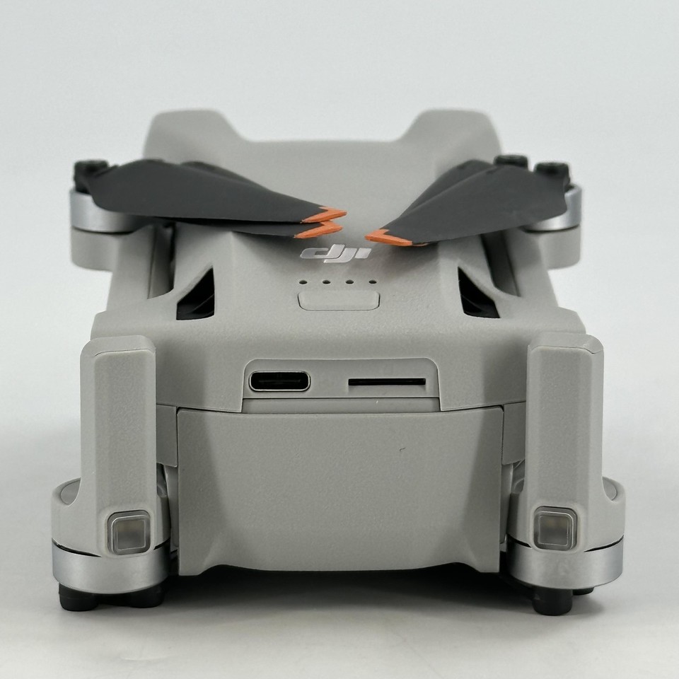 DJI Mini 3 Drone Quadcopter w/ DJI RC (RM330)/Propellers/Gimbal Cover ...