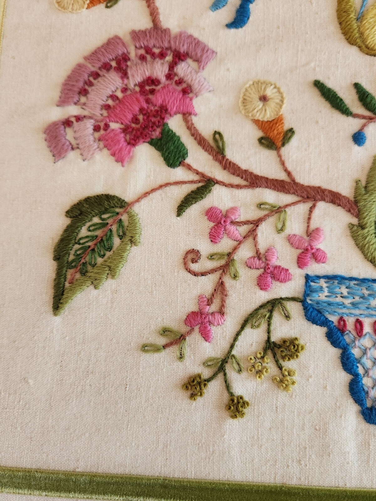 Vntg Hand Stitched Floral Crewel Embroidered Tapestry 15" X 19 1/2 ...