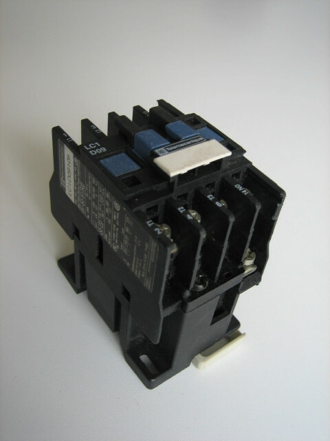 Contacteur Lc1 d’occasion | Plus que 2 à -70%