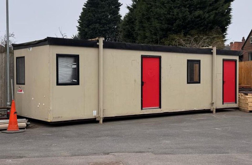 32ft x 10ft Insulated Site Cabin / Office container - Portable Modular ...
