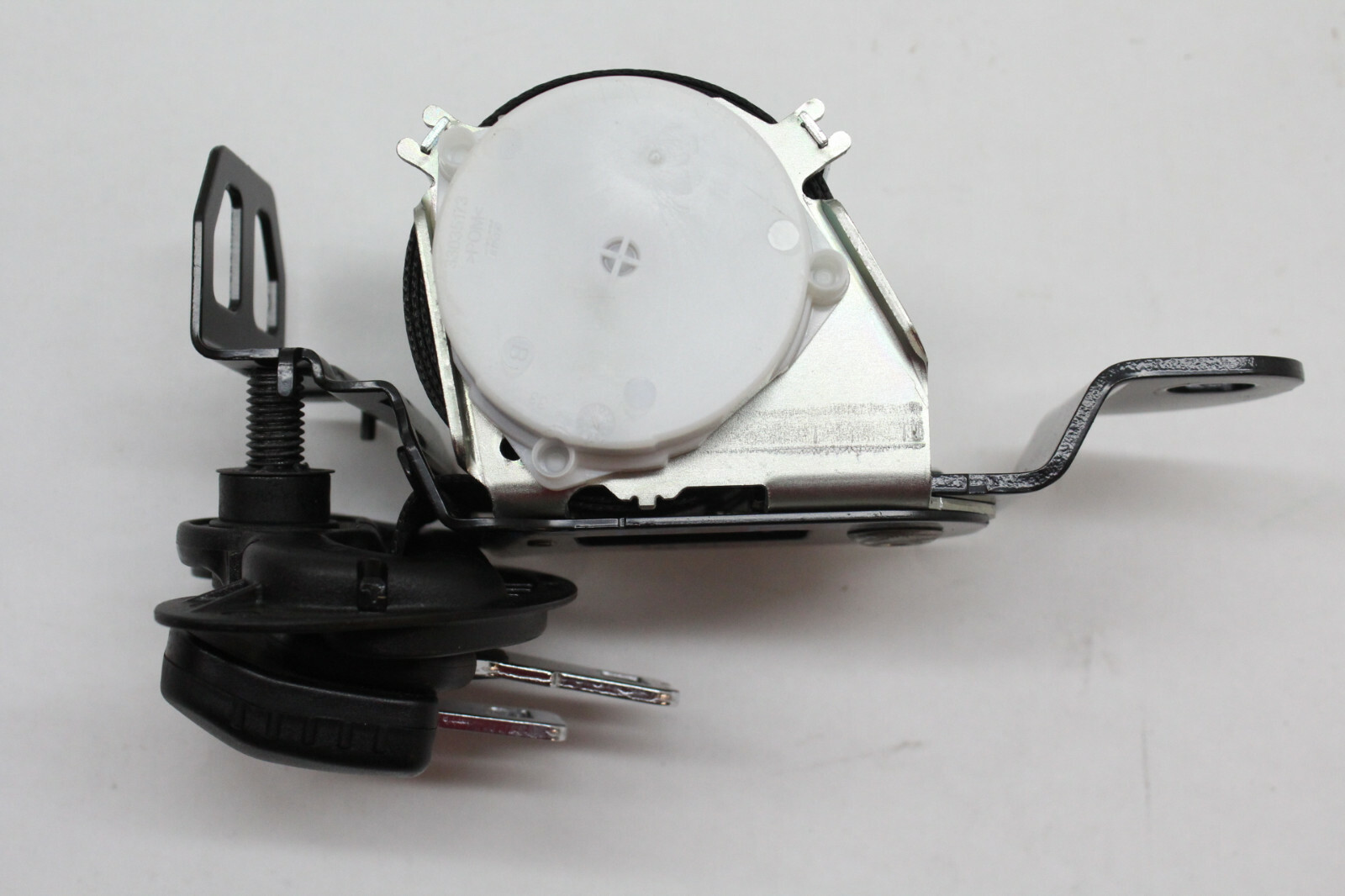 2019 MINI COOPER COUNTRYMAN F60 REAR CENTER SEAT BELT RETRACTOR OEM 17 ...