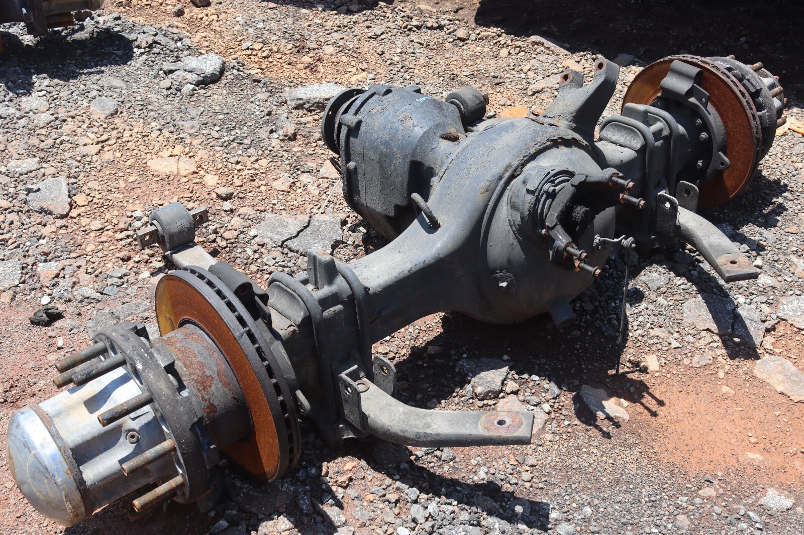 17-24 FREIGHTLINER CASCADIA 126 REAR FRONT DRIVE AXLE RATIO 2.28 OEM | eBay