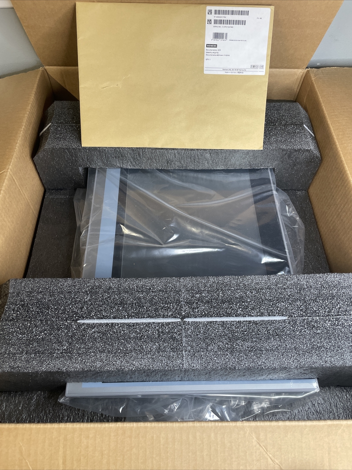 Siemens Simatic HMI IPC677D , 19” Touch Usb 677d A5E31896498 | eBay