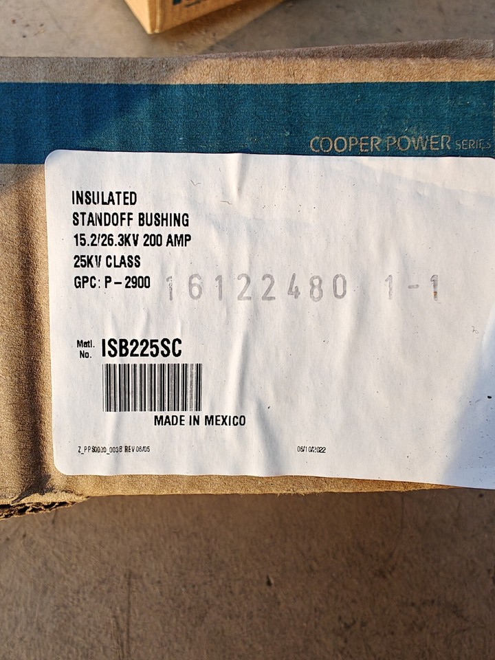 COOPER ISB225SC INSULATED STANDOFF BUSHING 200AMP, 15.2/26.3KV, 25KV ...