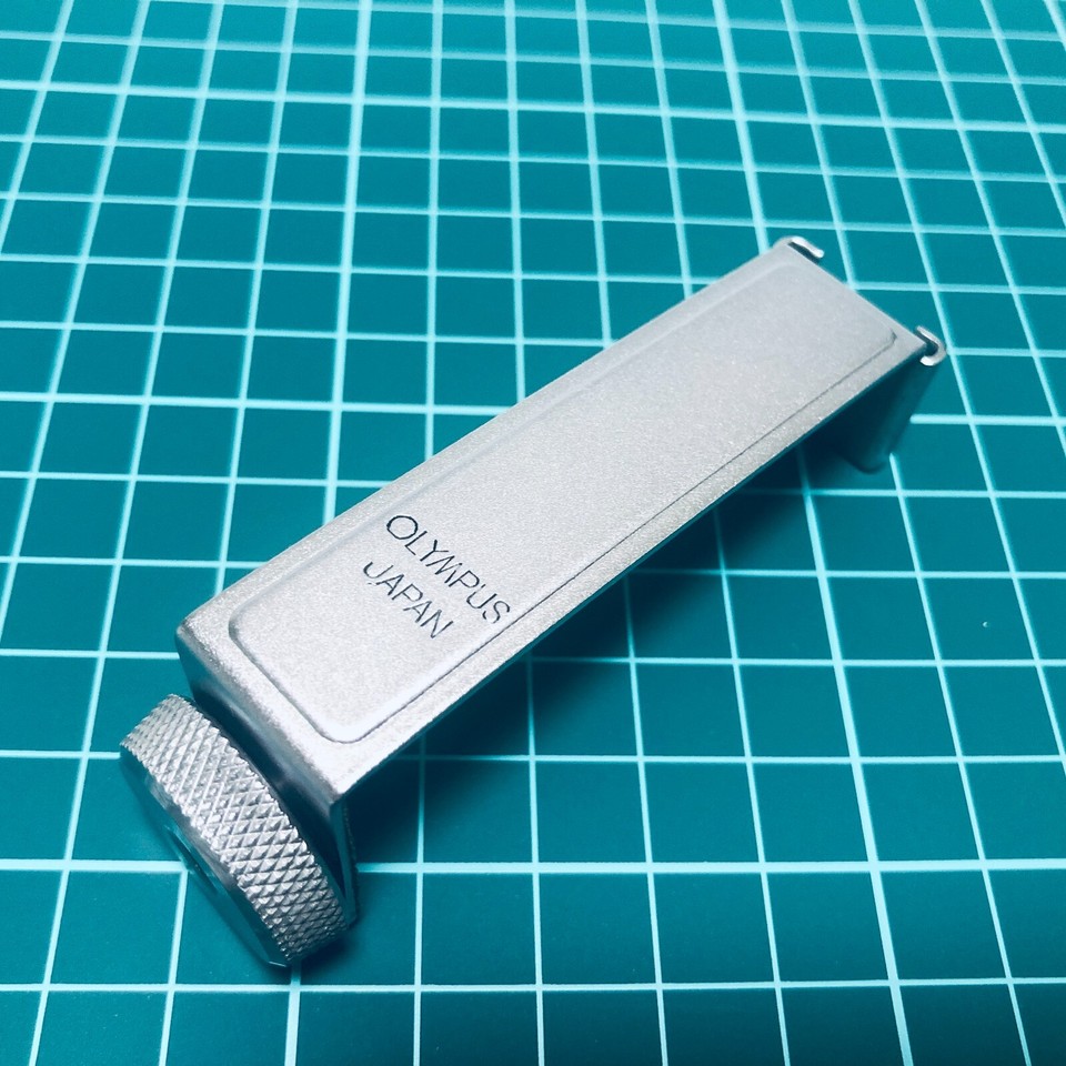 🍙RARE,Exc+3🍙Olympus flash gun holder original shoe mount flash bracket ...