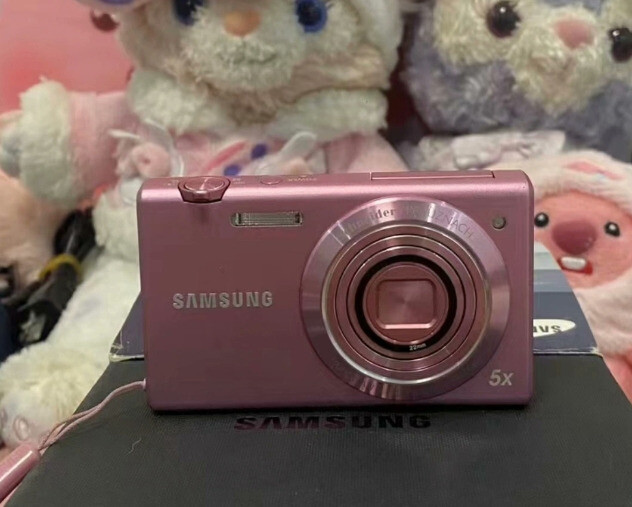 [95 new]Samsung MV800 Flip-out Vlog Camera 16.1MP 5x Optical Zoom Pink ...