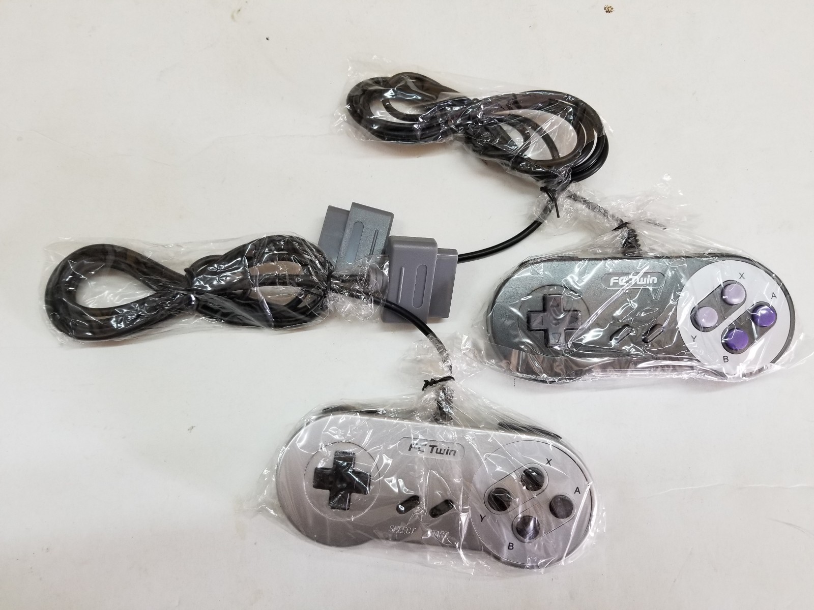 2 FC Twin Or Super Nintendo Controllers 1 Silver 1 Black YOBO Control ...