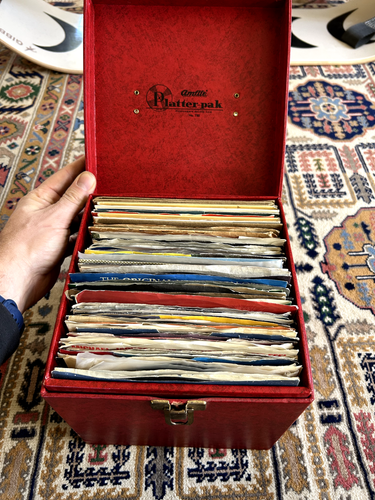 Box of 45s Michael jackson, Joan Jett, Hall and Oates | eBay