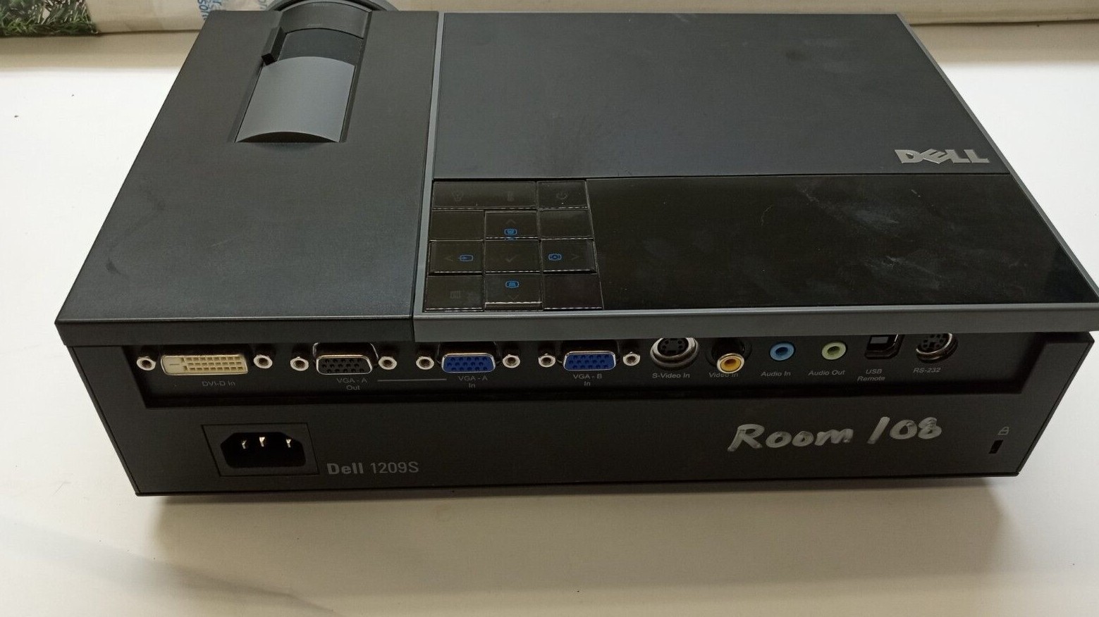 Dell 1209S Desktop Multimedia Projector Black DLP Has Black Dots on ...