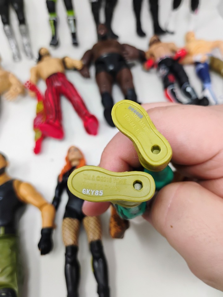 Mixed LOT OF 26 Wrestling WWE / WWF Action Figures From 1990 to 2017 | eBay