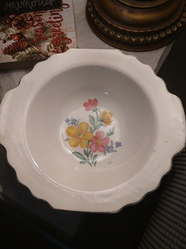 VTG Hand-Painted Porcelain Serving Bowl Gold Rim Pink Pale Yellow ...