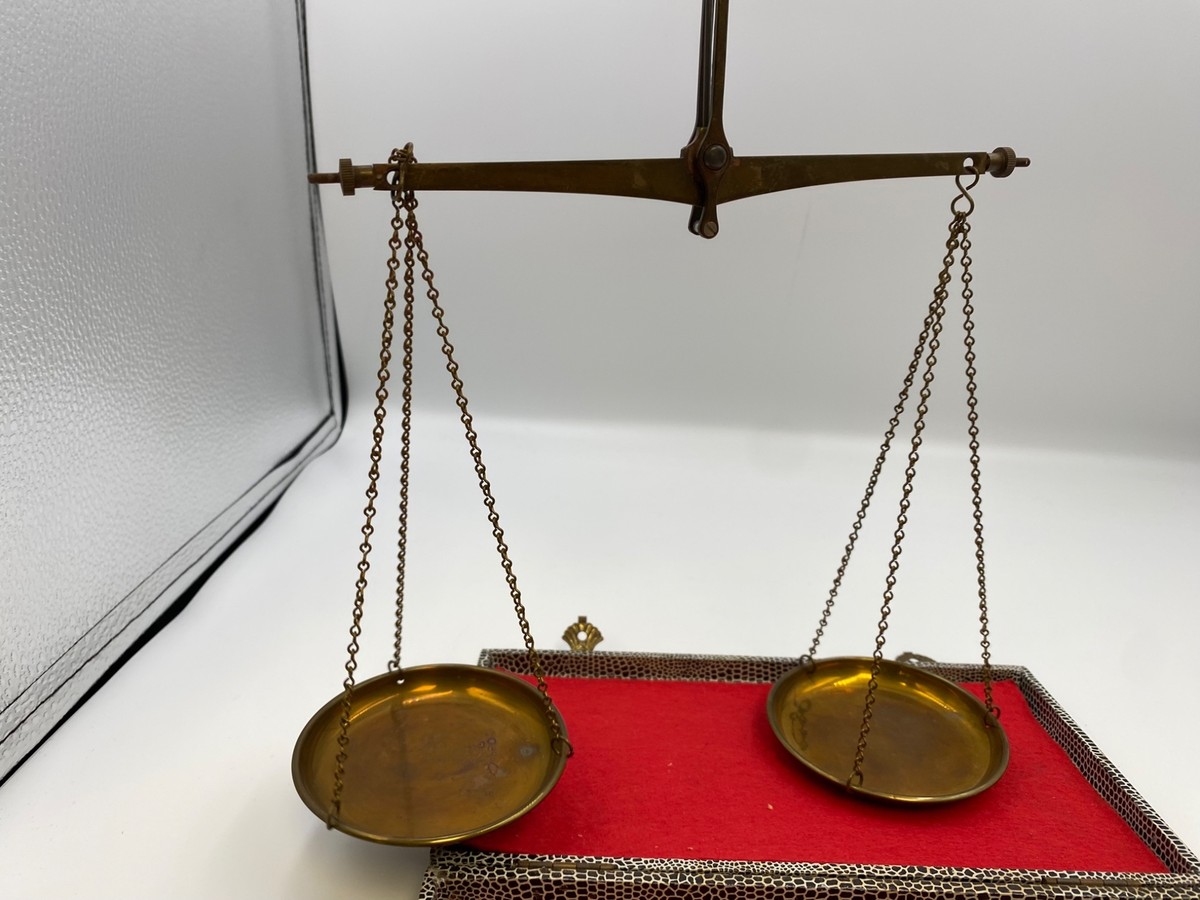 Old Weighing Scales Brass 3,500+ Old Fashioned Weighing Scales And