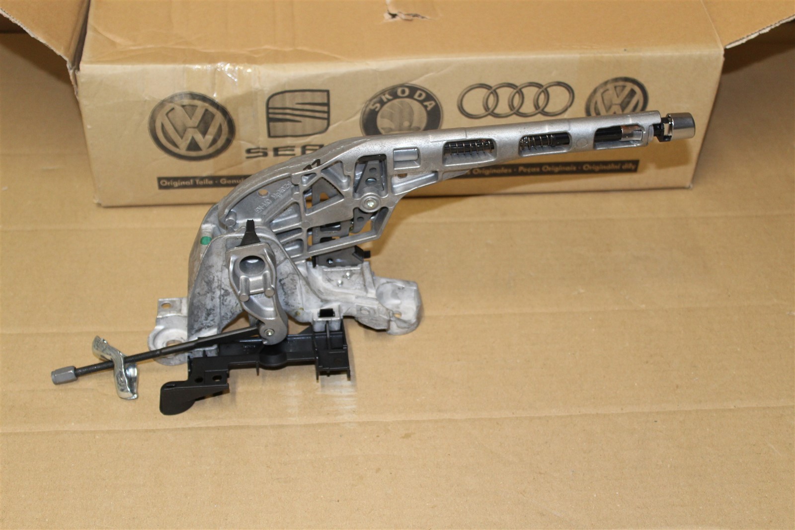 Handbrake Lever Golf Mk5 / Mk6 Scirocco Eos Leon 1K0711303P 3Q7 New ...