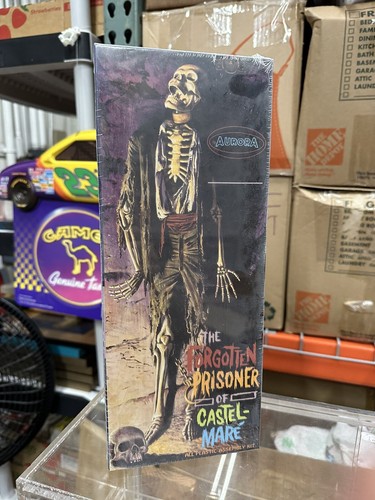 The forgotten prisoner of castel Mare' model kit sealed nos Moebius | eBay