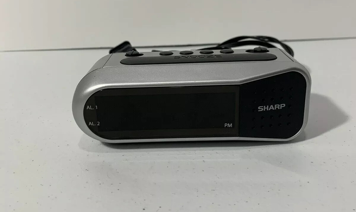 Sharp SPC100 Digital Dual Alarm Clock Battery Backup Ascending Alarm ...