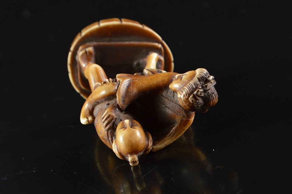 Q5551: Japanese Old Resin Shunga sculpture ORNAMENTS NETSUKE Inro, Hang ...