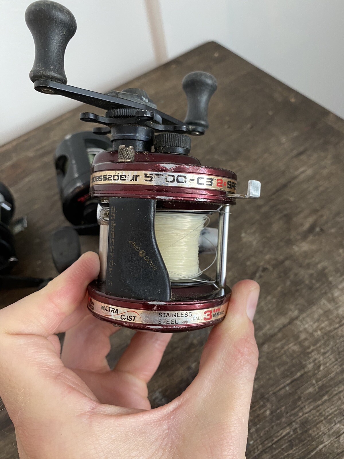 Abu Garcia Ambassadeur 5500 C3 2-Speed Autoshift Baitcasting Reel Daiwa ...