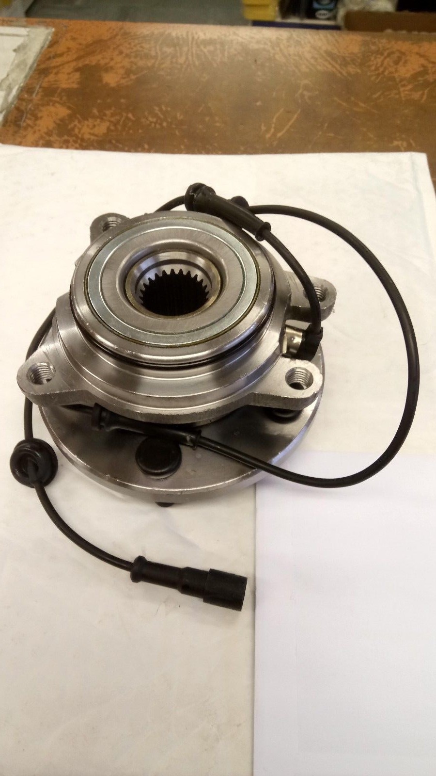 LAND ROVER DISCOVERY 2 TD5 V8 FRONT WHEEL BEARING HUB ABS SENSOR ...