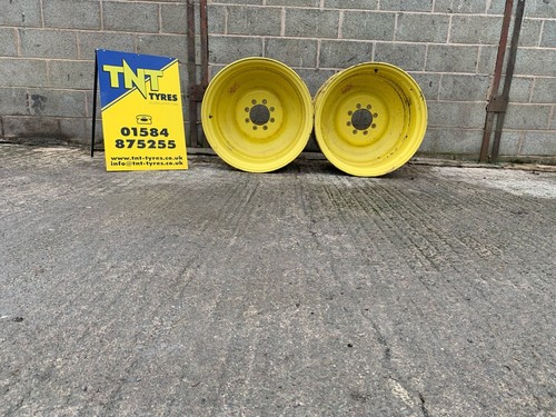 PAIR OF W18X28 8 STUD FIXED TRACTOR WHEELS | eBay UK
