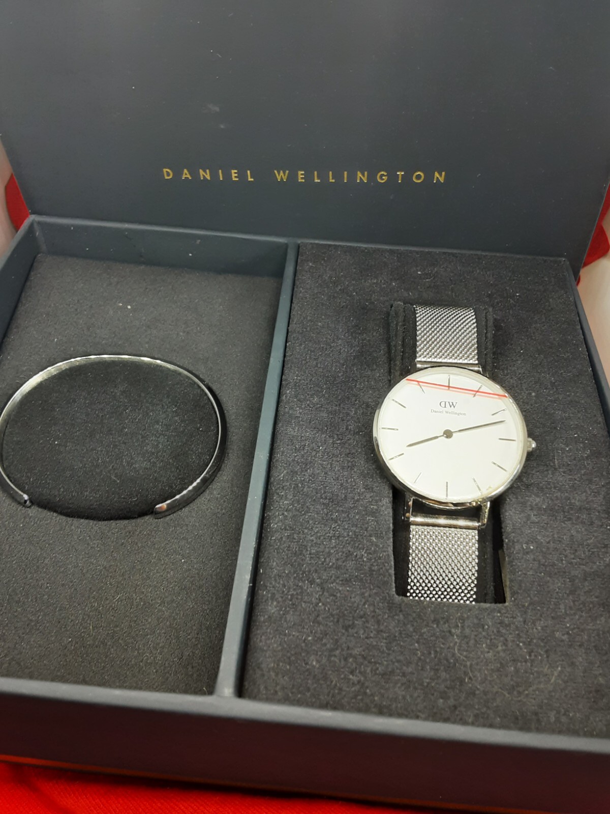 DANIEL WELLINGTON