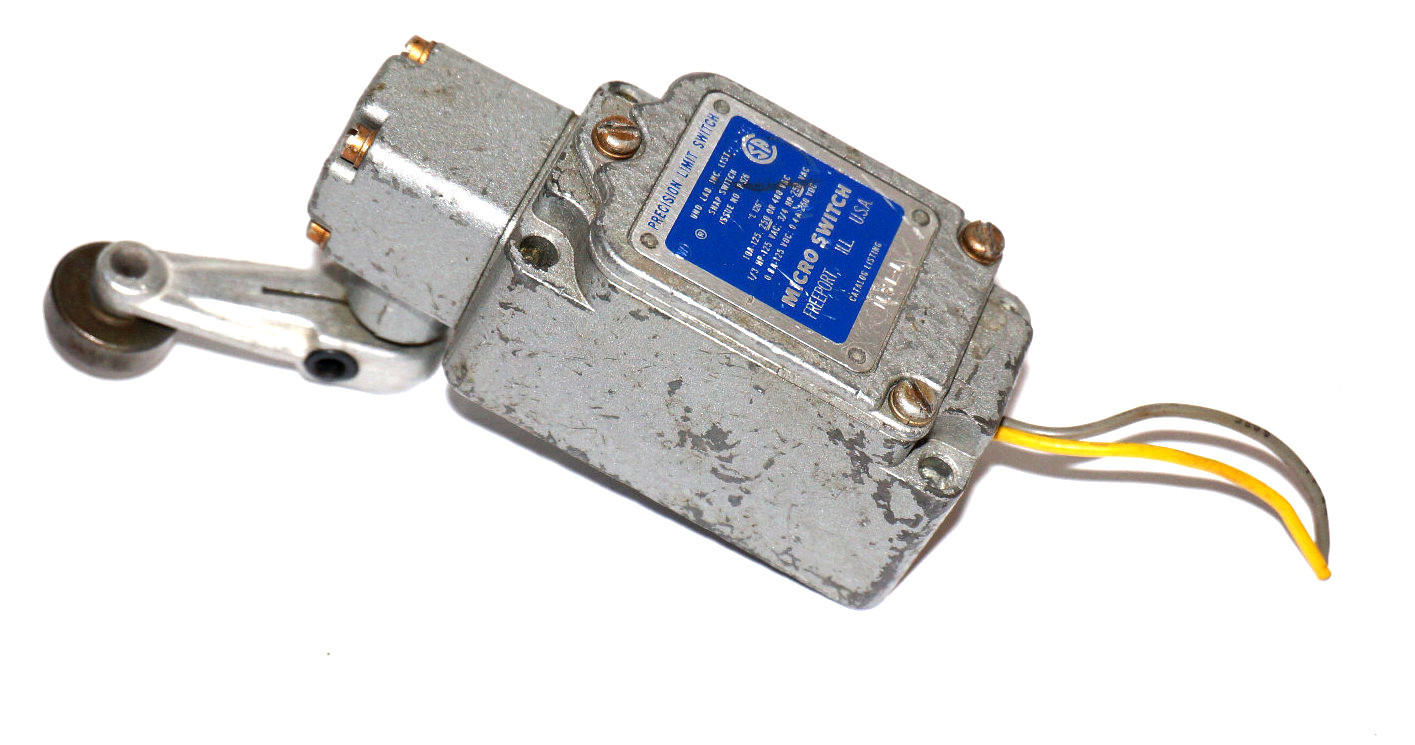 MICRO SWITCH 1LS1-L SWITCH 10AMP 1/3HP-125VAC 3/4-250VAC W/ 6PA121 ...