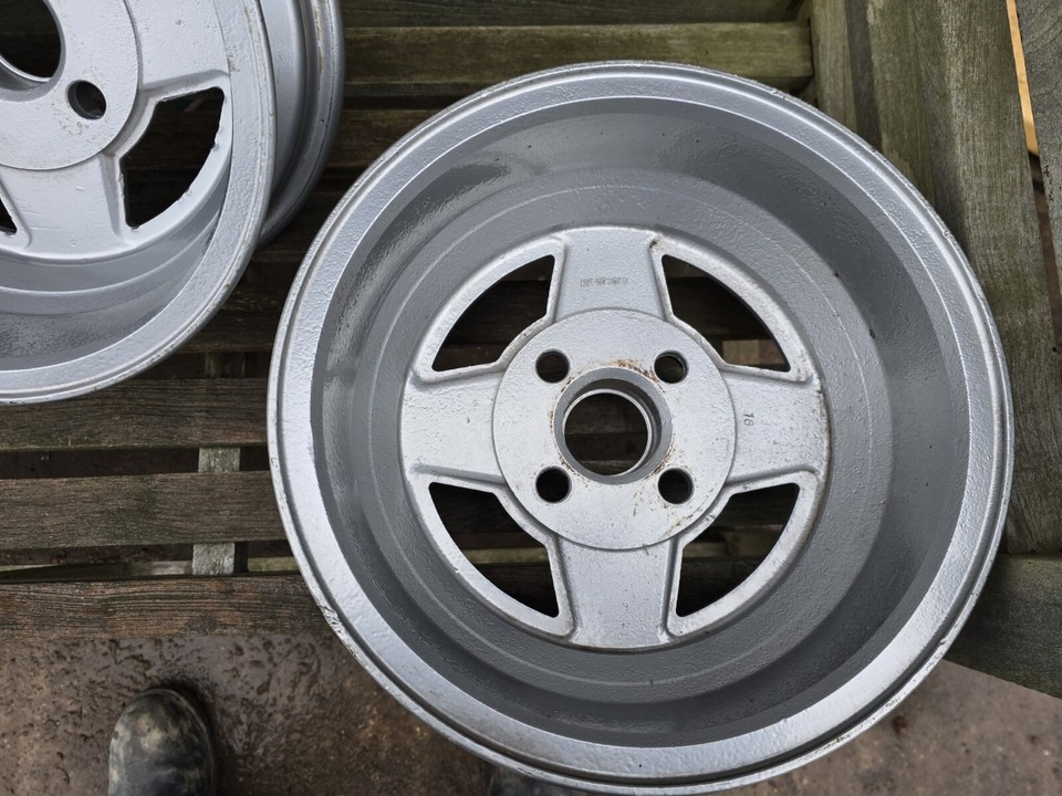 CLASSIC FORD CAPRI / ESCORT RS2000 LASER 13" ALLOY WHEEL RIMS | eBay UK