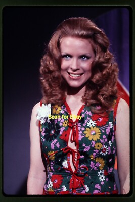 Pretty Woman at TV Television Studio in 1972, Unbranded Slide aa 14-1a ...