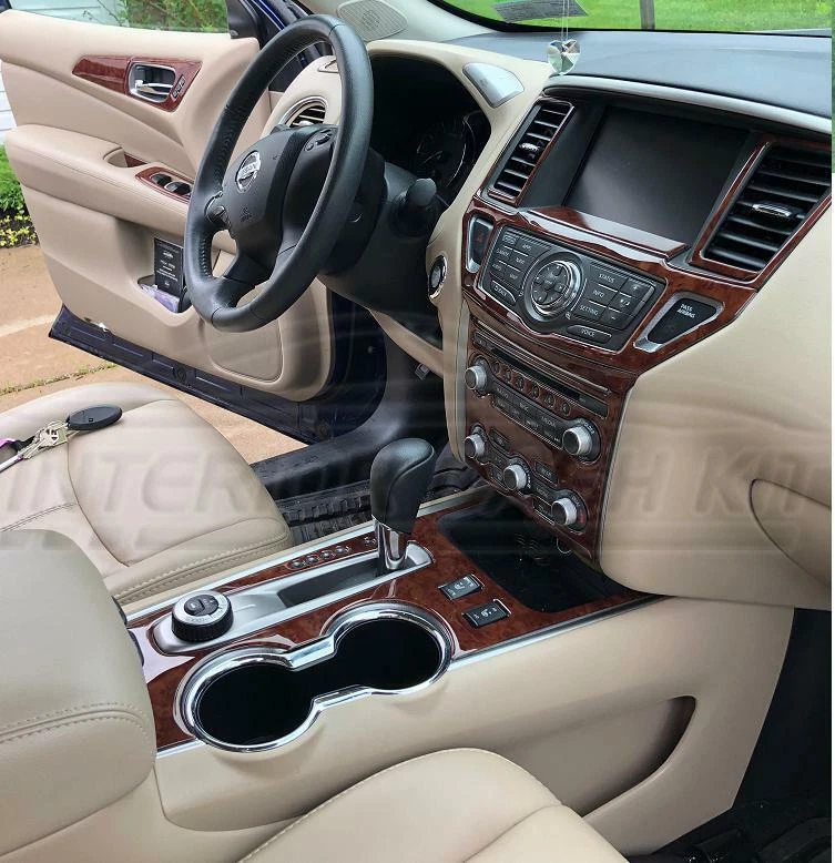 Nissan Pathfinder Interior