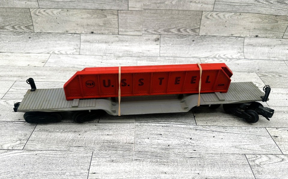 Lionel 'O' Train Bundle-Electric Engine, US Steel Car, Gulf Tanker Car ...