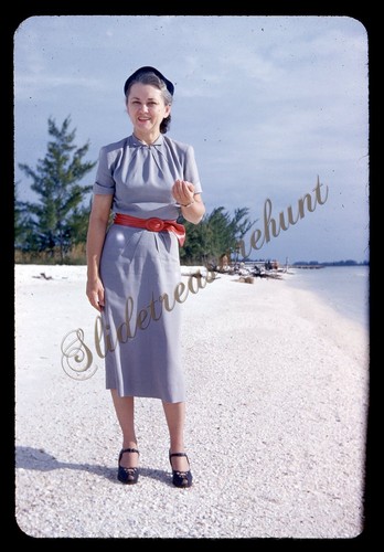Pretty Woman Florida Keys Fashion Beach 35mm Slide 1950s Red Border ...