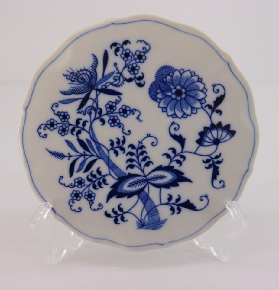 Danube Blue Japan Vintage Blue Onion Trivet/Teapot Holder/Hot Pot ...