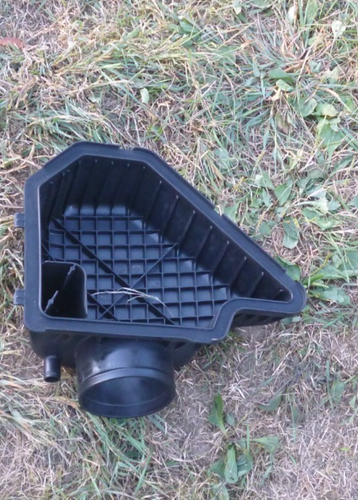 Air box top cover Chrysler town& country Dodge Grand Caravan S12 | eBay