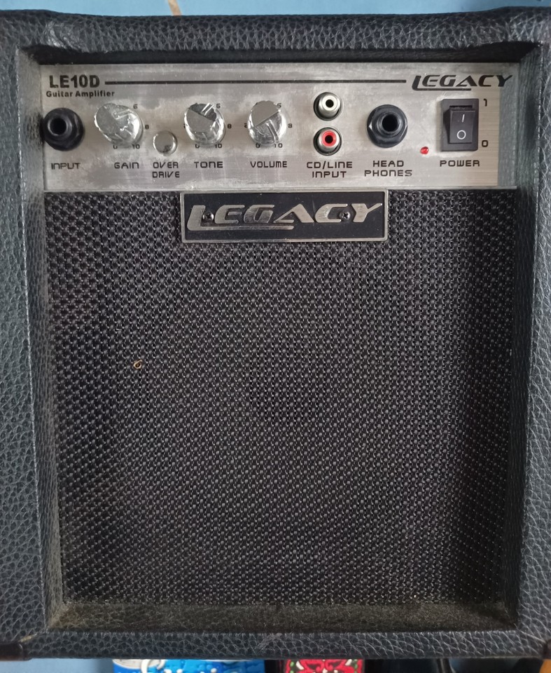 Hondo Electric Guitar Black And White, Legacy Amp, Stand, Tuner, Strap ...