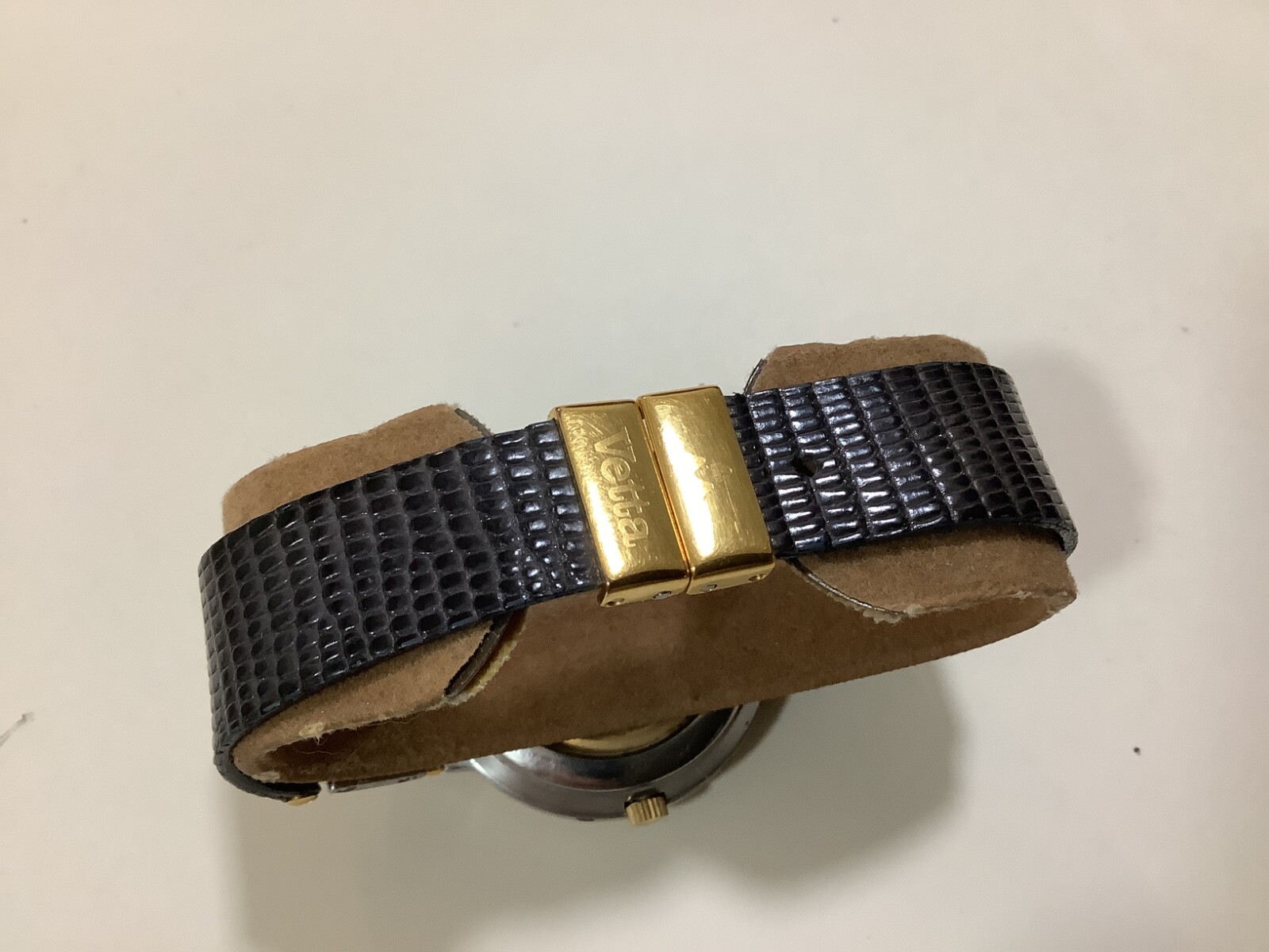 WYLER VETTA 21J AUTOMATIC TRIPLE DATE MOONPHASE WATCH CRYSTAL BACK NICE ...