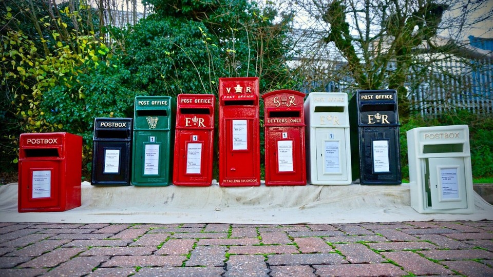 Royal Mail Cast Iron ER Post Box Pillar Red Black White Letterbox ...