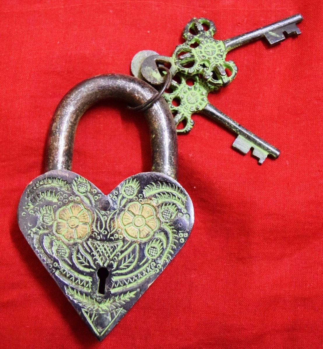 Heart Padlock With Key
