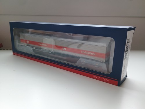 Bachmann 38-626 BR Blue Pre-TOPS FFA Freightliner car with 2x ISO ...