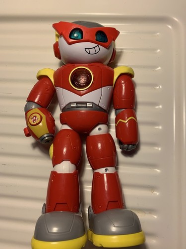 Ultimate Smashing Red Titan 12" Robot, Ryan's World - Just Play Toys ...