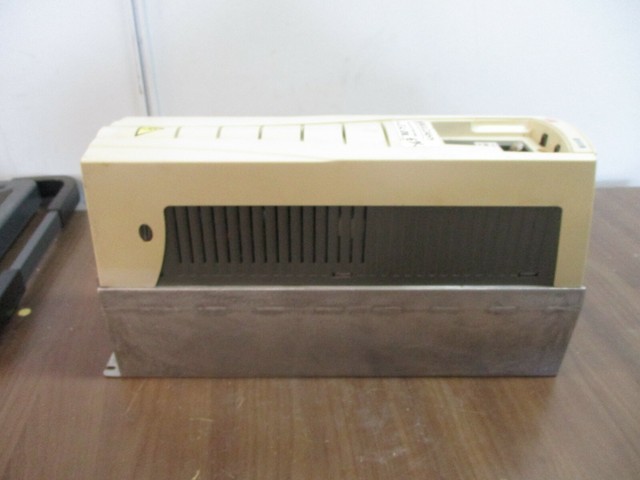 ABB ACX550-U0-015A-4 ACX550U0015A4 AC DRIVE 10HP 7.5KW 3PH 15.4A NEMA 1 ...