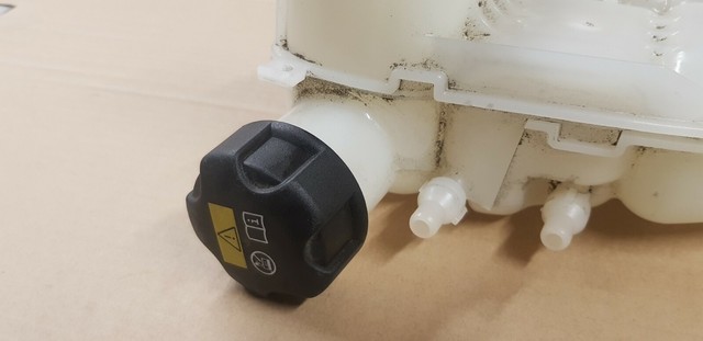 Header Overflow Tank Fits BMW Mini B38 B48 Engines 17138687503 Genuine ...