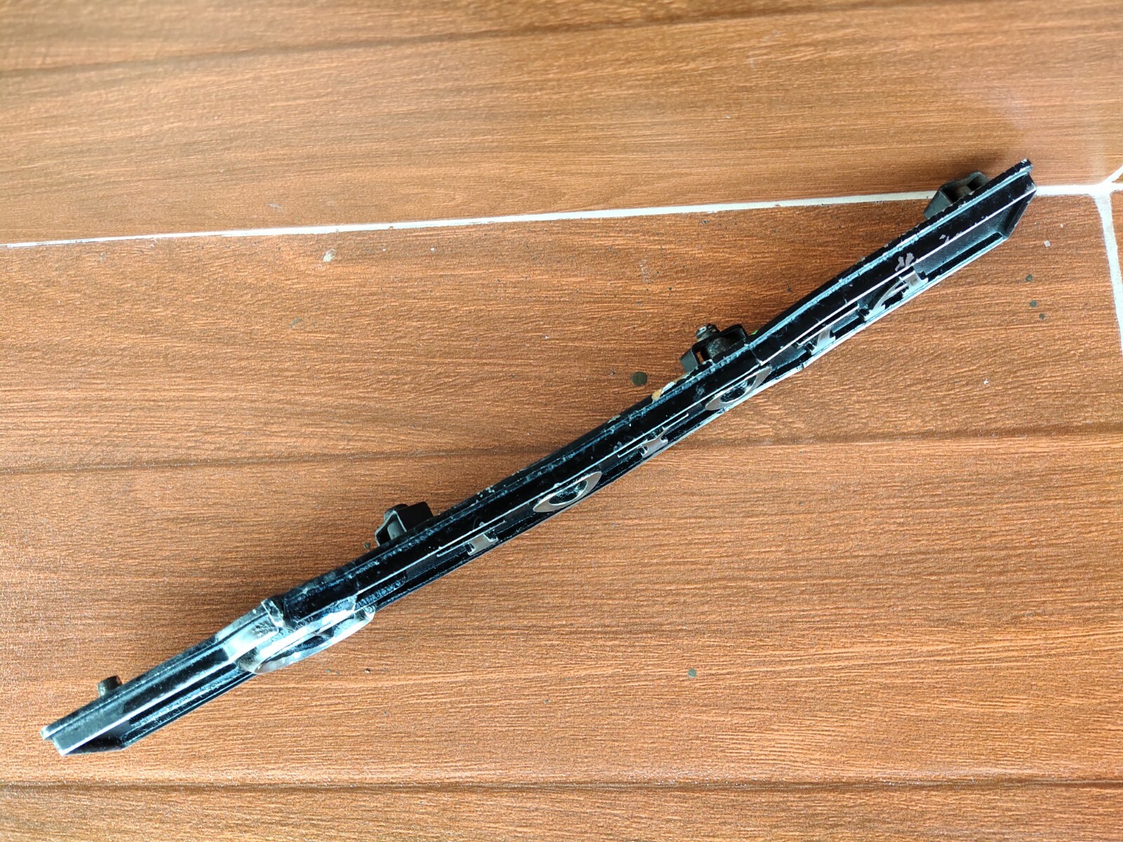 Toyota Corona RT40 Front Radiator Grille Emblem Badge OEM Genuine 1968 ...