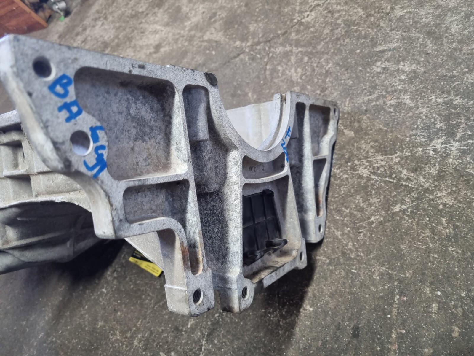 FORD BA FALCON 6 CYL OIL ENGINE SUMP GENUINE | eBay Australia