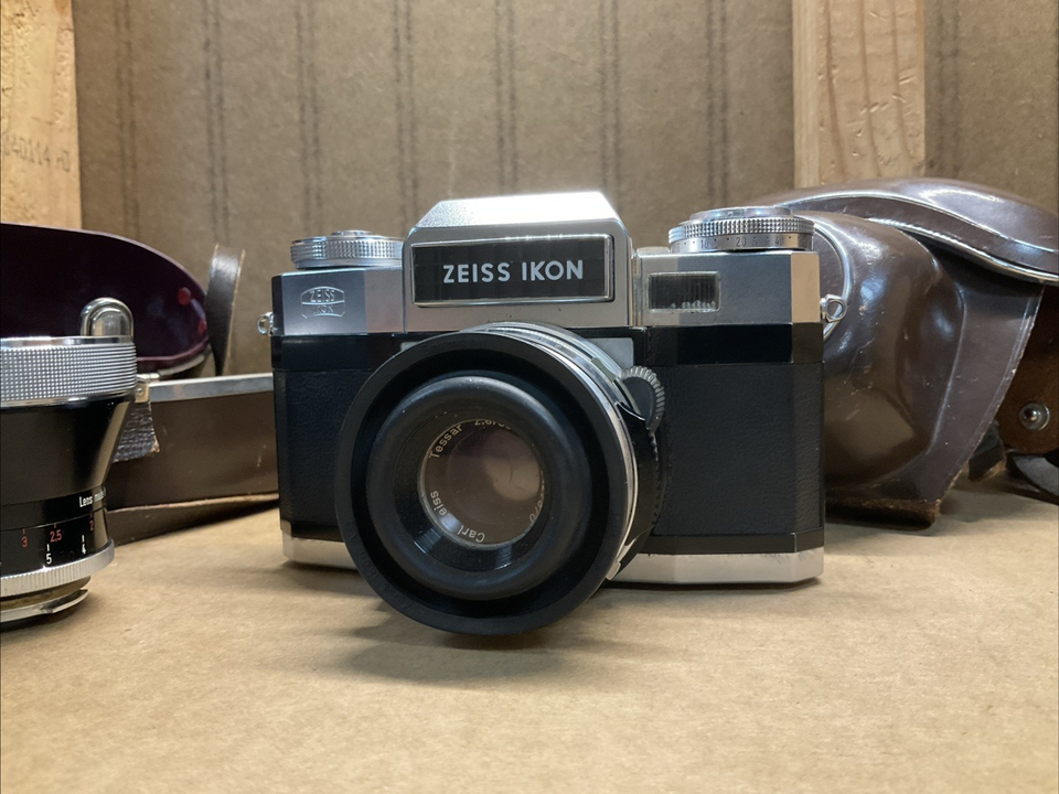 Vintage Zeiss Ikon Contaflex S Matic 35mm Film Camera w/ Case And 2 ...