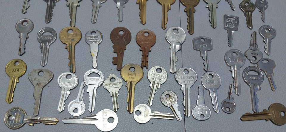 Old Keys Bundle 55x Vintage & Modern Key Job Lot Yale / Union / Etc | eBay