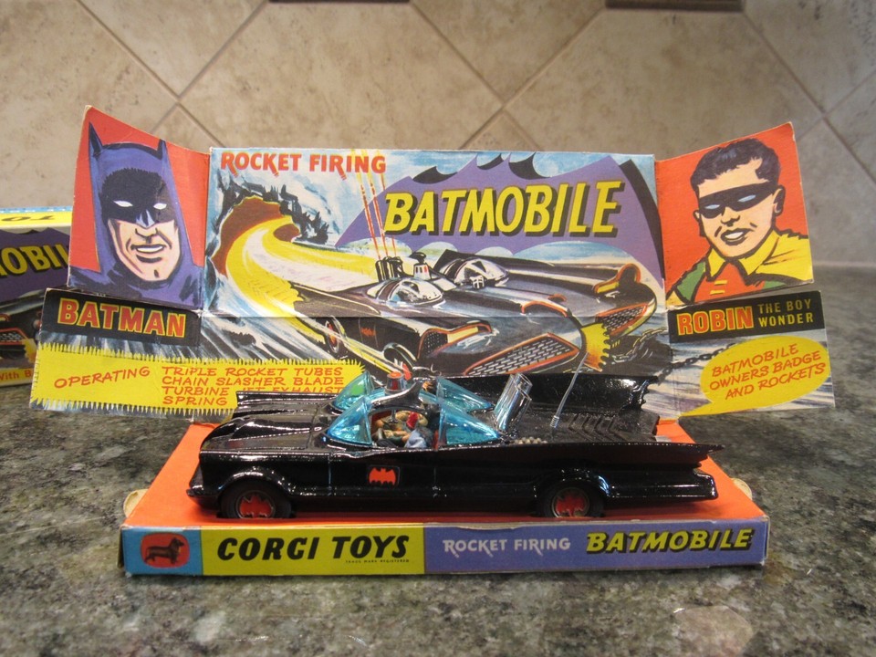 Corgi 267 Batmobile 1st Edition 1966 Original Box with Plinth Rockets ...