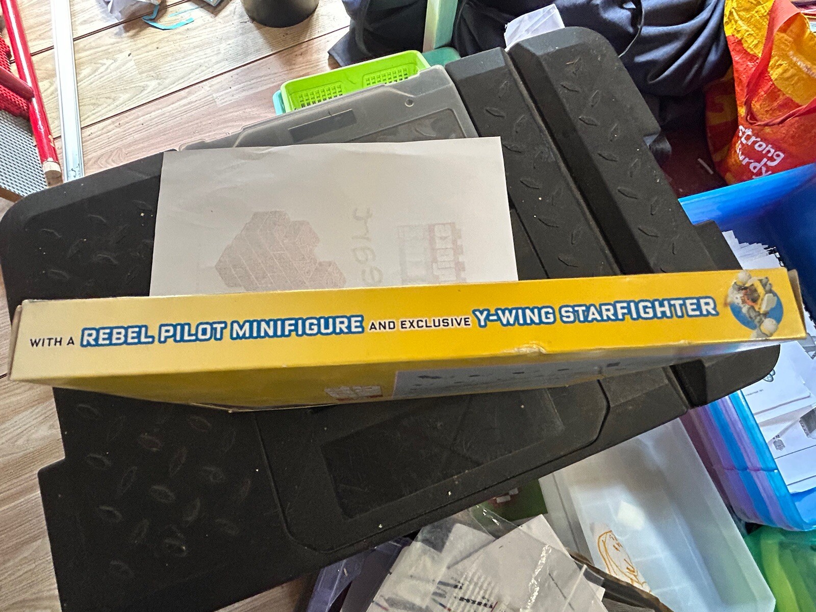 LEGO 11912 - STAR WARS - REBEL PILOT ZIN EVALON & Y-WING STARFIGHTER ...